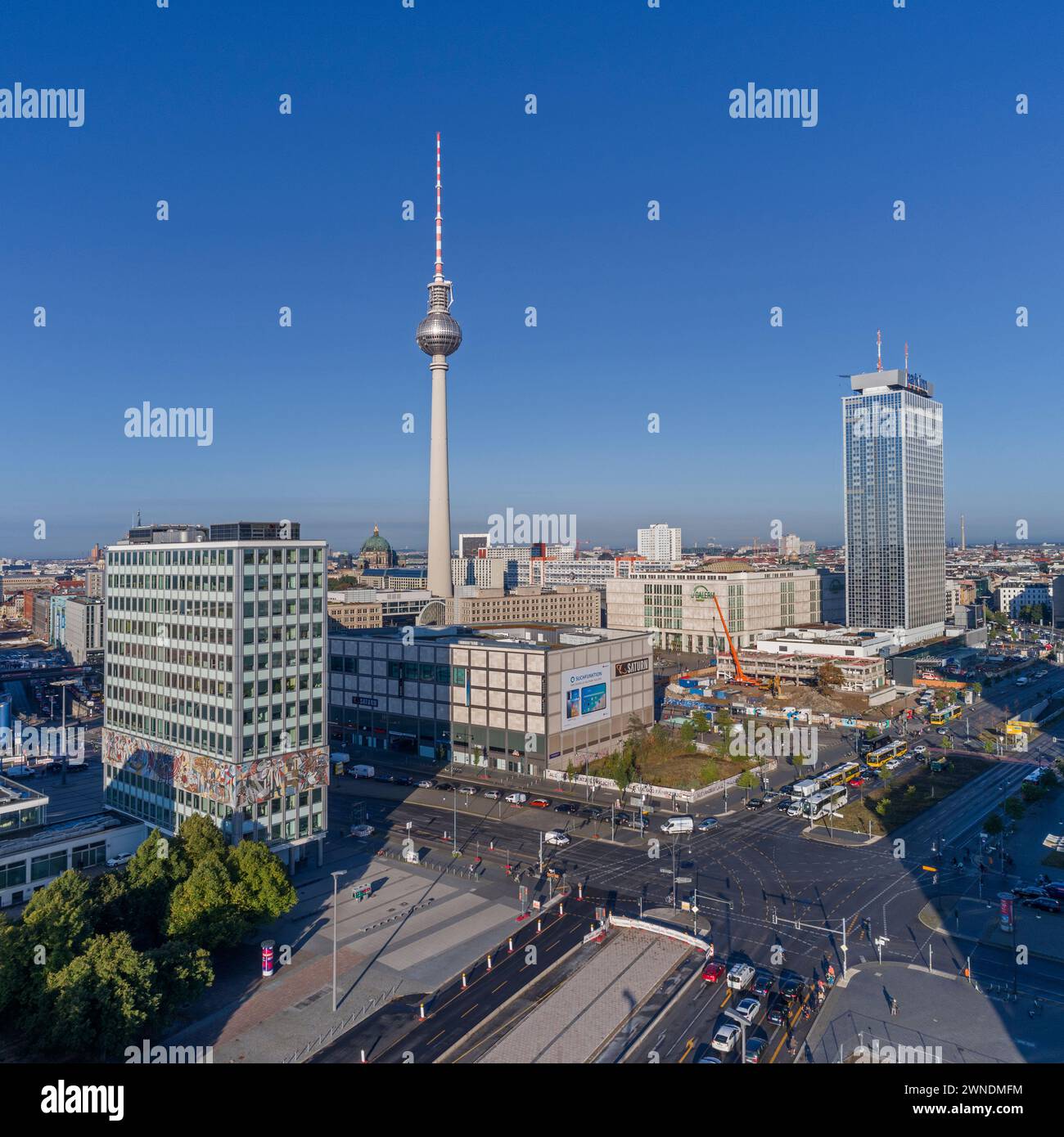 Alexanderplatz, Mitte, Berlin, Germany Stock Photo - Alamy