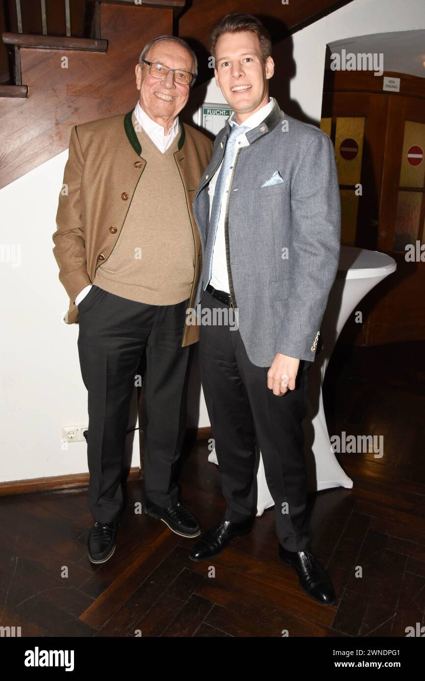 Eduard Reinbold Wirt Matthias Reinbold Wirt Muenchen 01.03.2024 ...