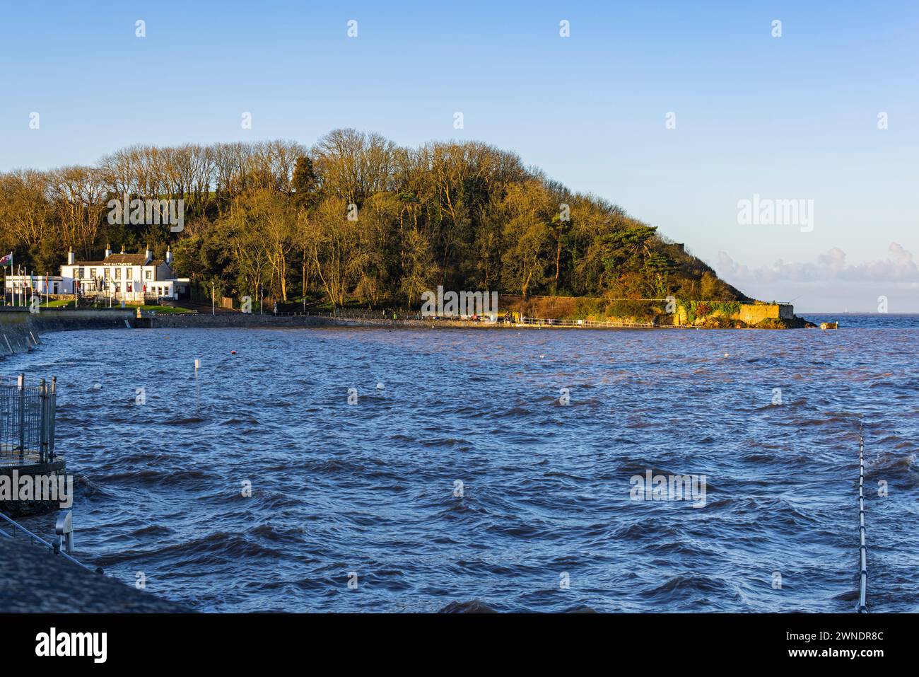 Clevedon marine lake over topping Stock Photo - Alamy