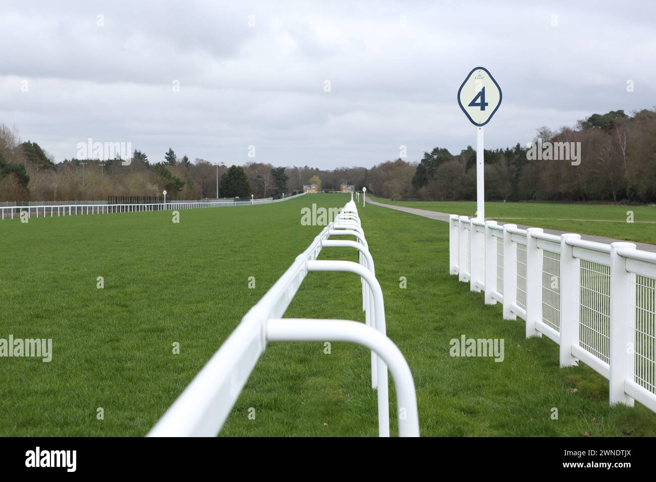 Ascot Racecourse showing the 4 furlong marker Stock Photo - Alamy