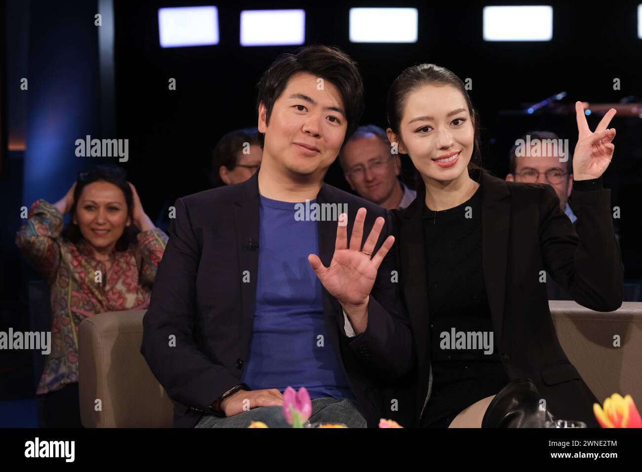 Lang Lang Pianist mit Ehefrau Gina Alice Pianistin zu Gast in der NDR ...