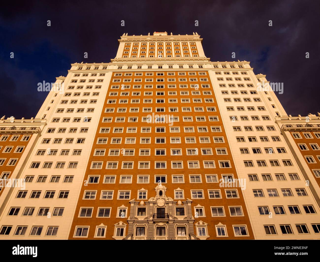 Hotel al atardecer hi-res stock photography and images - Alamy