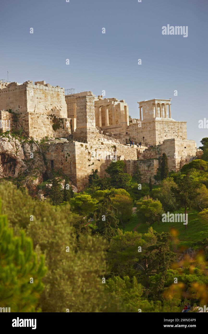 Architecture, artistic building and history of parthenon in Athens ...