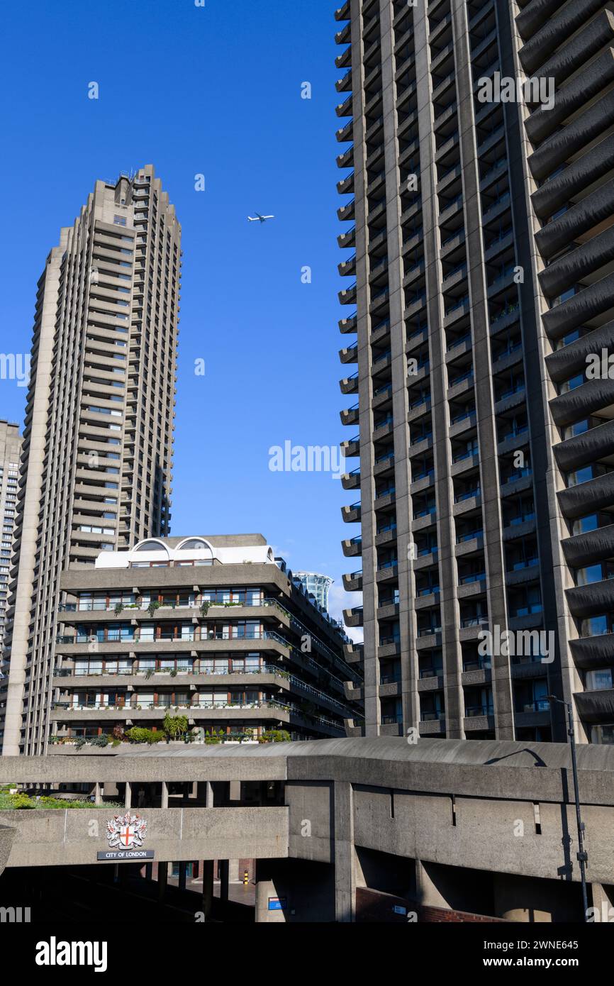 Looking along Beech Street, at the apartment buildings of the Barbican ...
