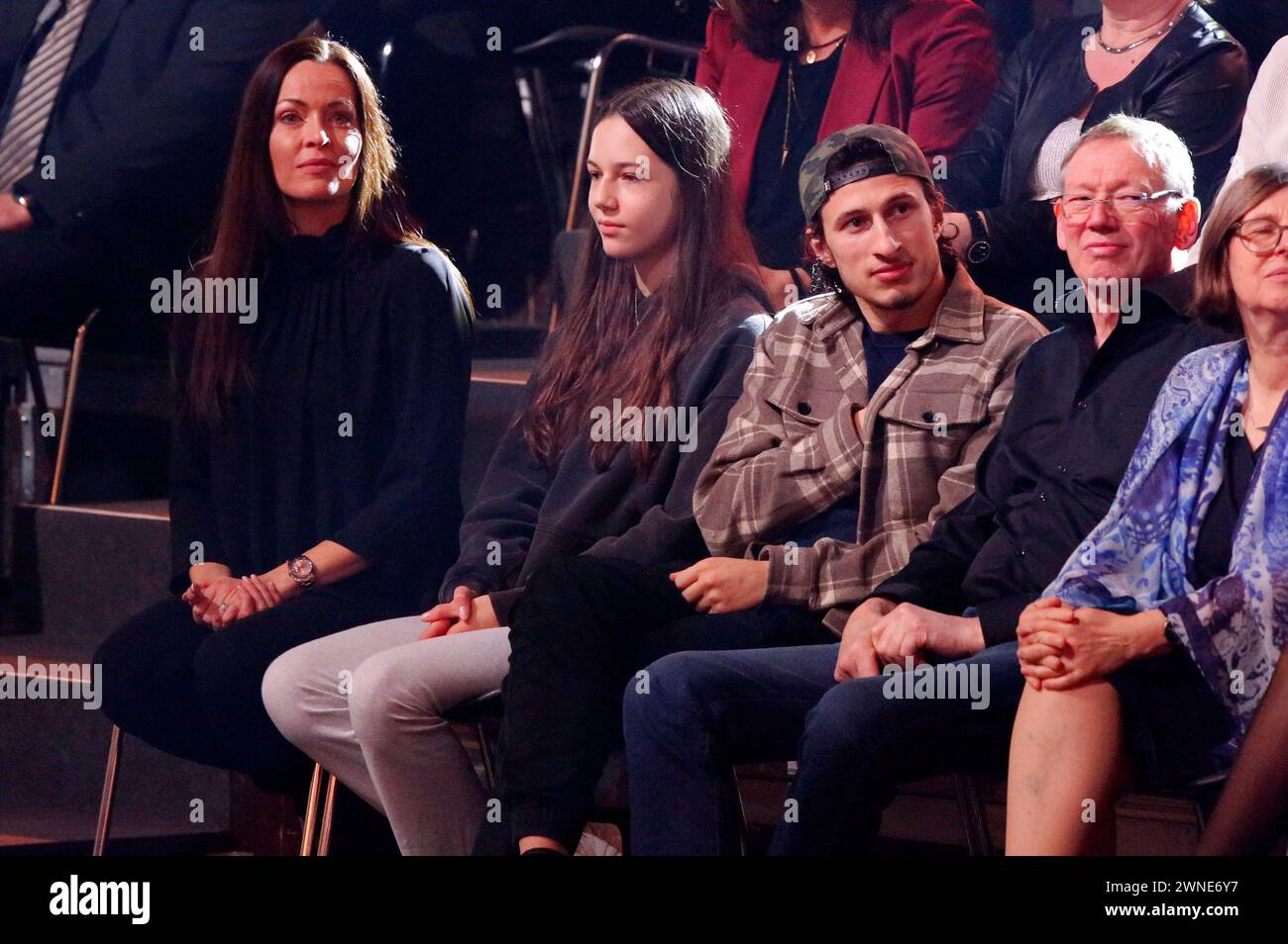 Kate Hall mit Tochter Ayana Haley Hall Soost in der ersten Live-Show ...