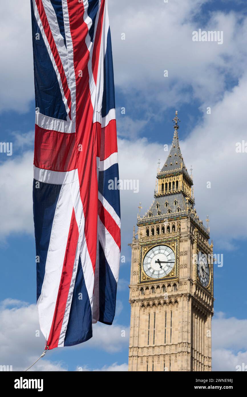 Big ben british flag hi-res stock photography and images - Alamy
