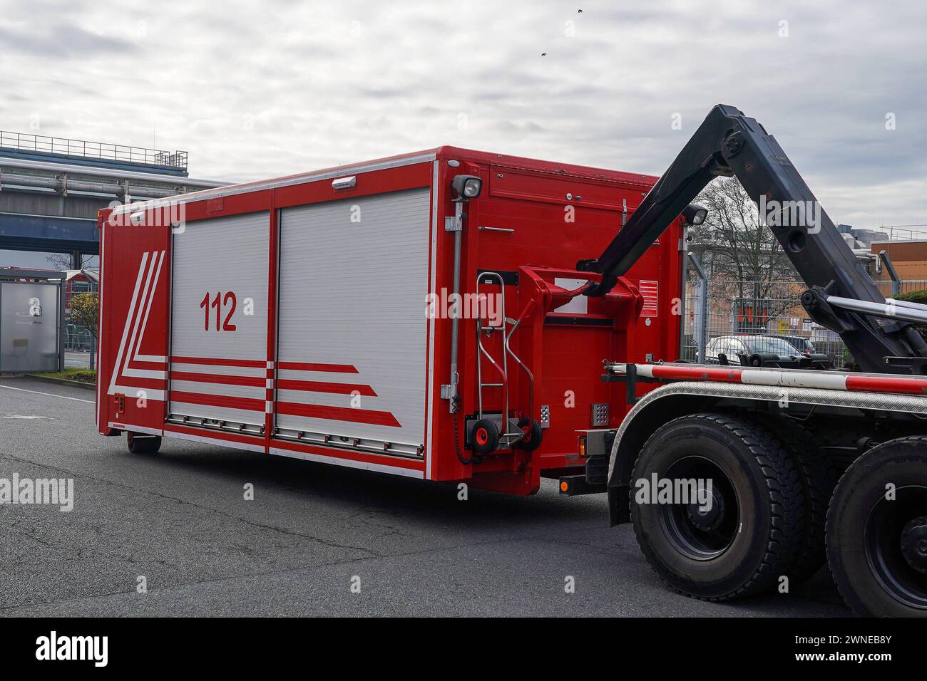 Decon Container des Kreises wird angeliefert bei einem ...