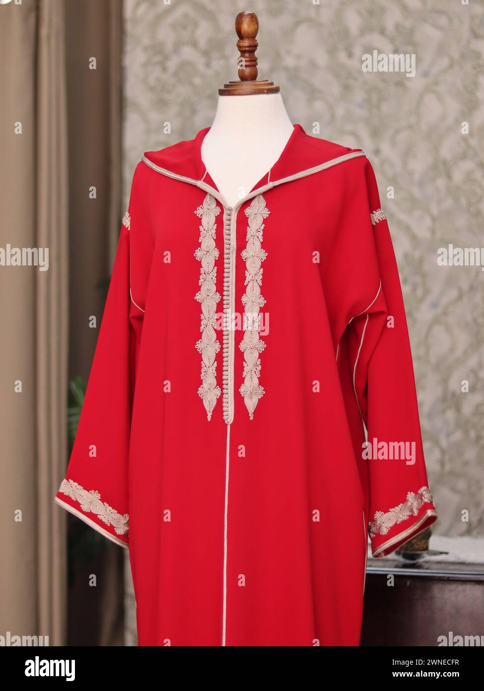 Djellaba 2024 hi-res stock photography and images - Alamy