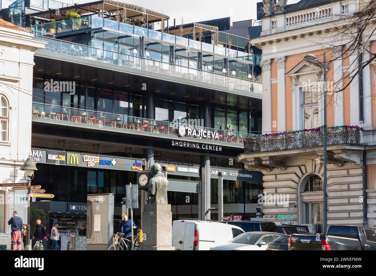 Cafe landmark in landmark shopping mall hi-res stock photography and ...