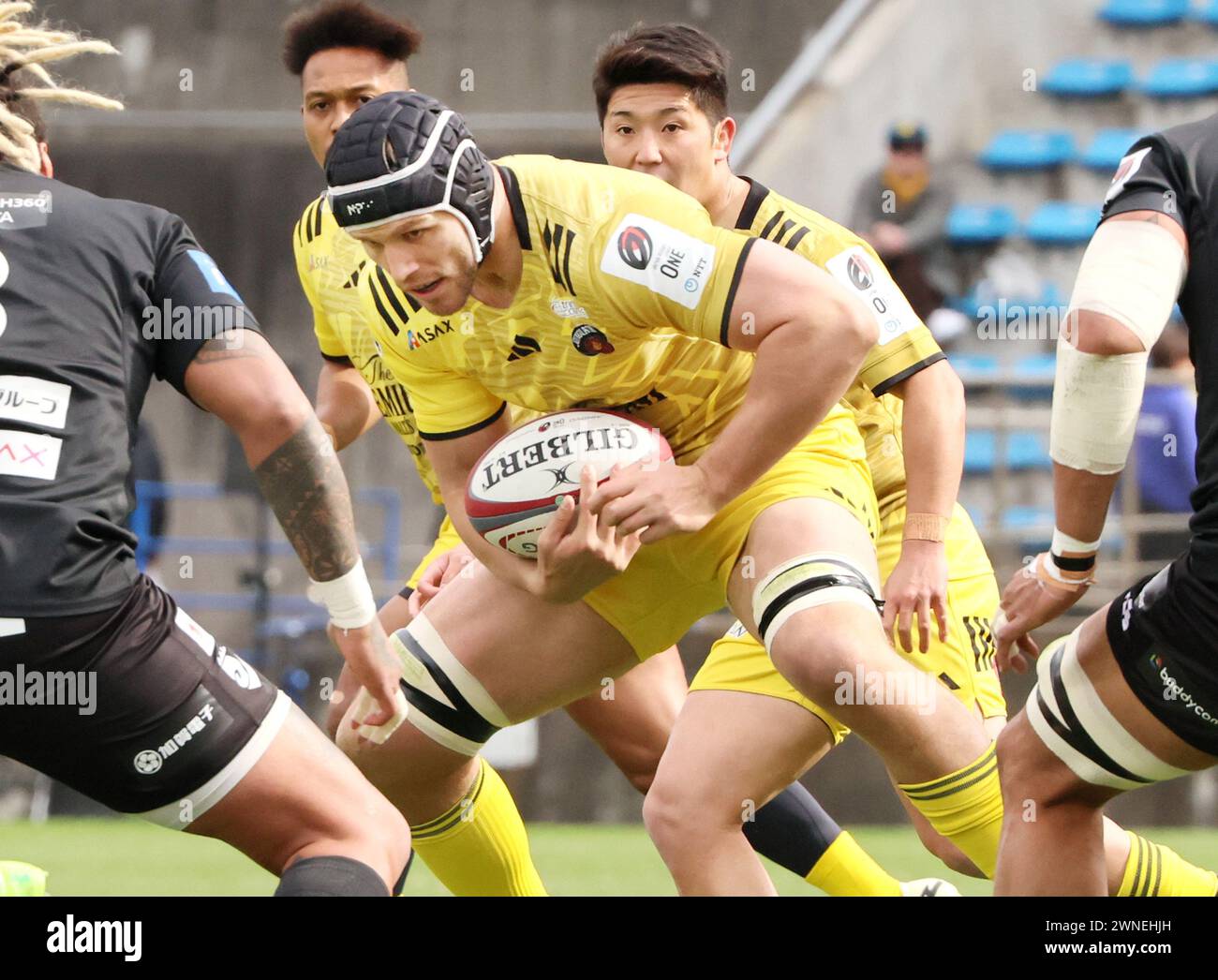 Tokyo, Japan. 2nd Mar, 2024. Tokyo Suntory Sungoliath lock Sam Jefferies carries the ball during ...