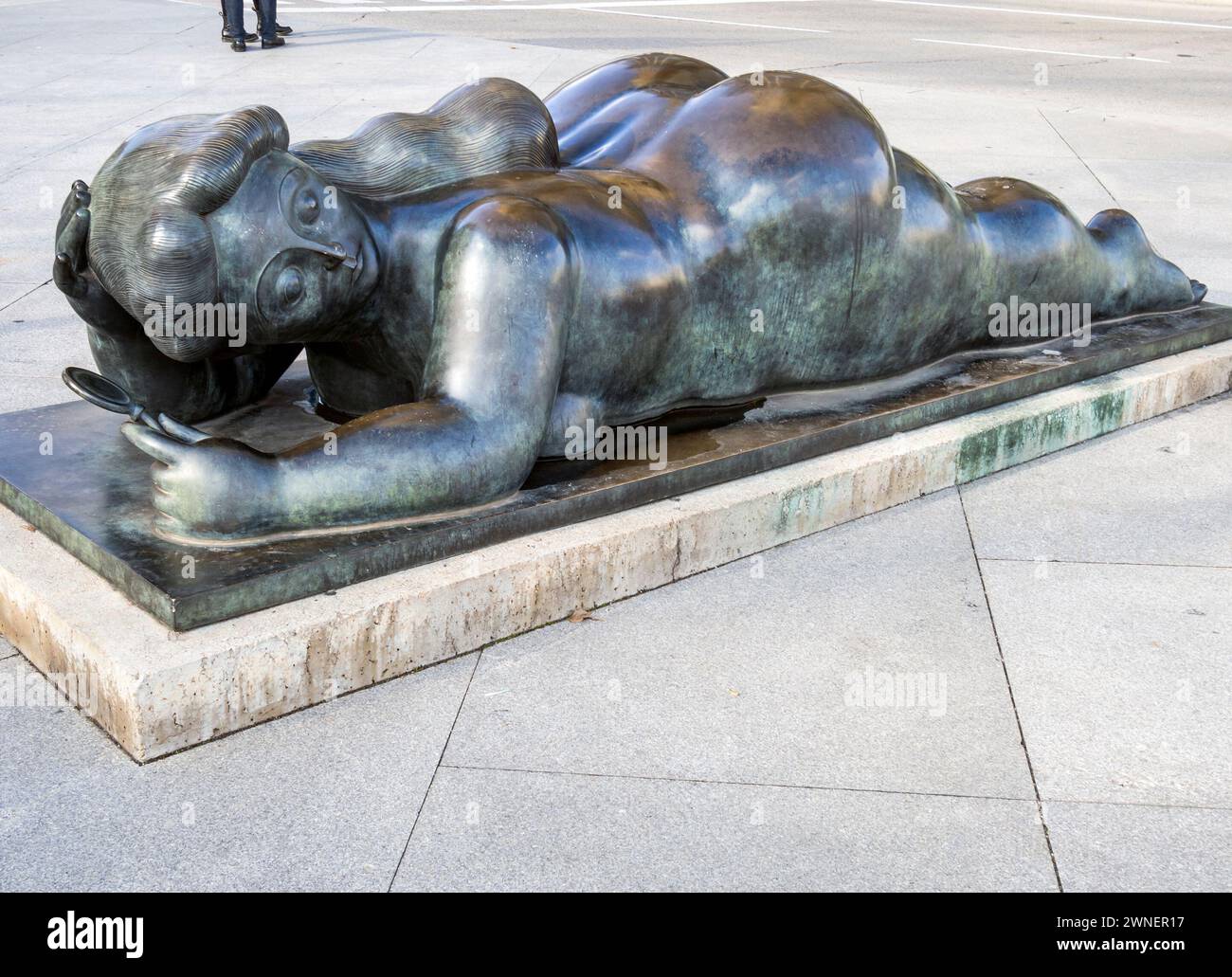 Mujer con hi-res stock photography and images - Alamy