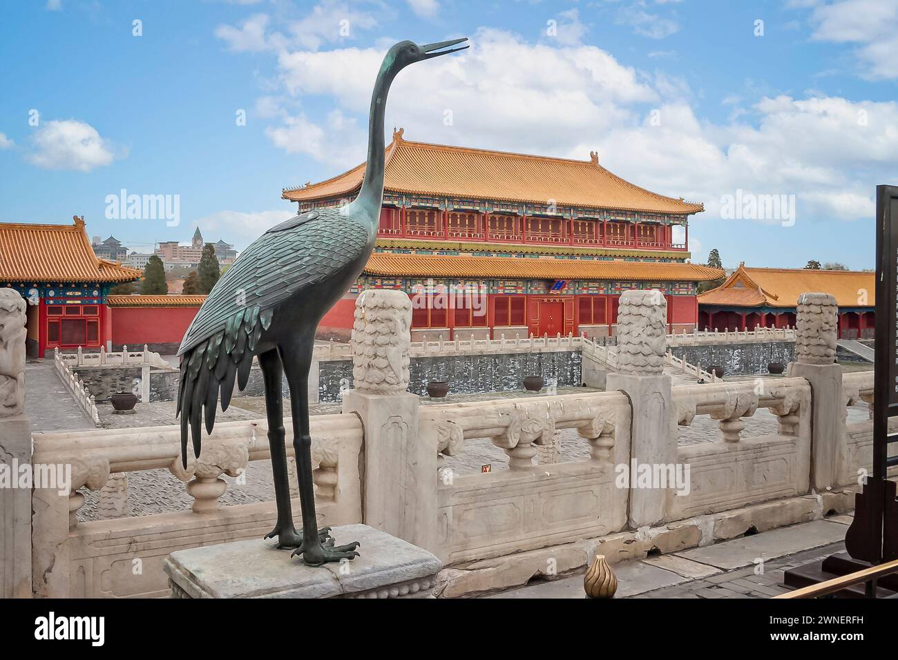 Bronze statue of a Crane in the Forbidden Palace, Beijing, China Stock ...