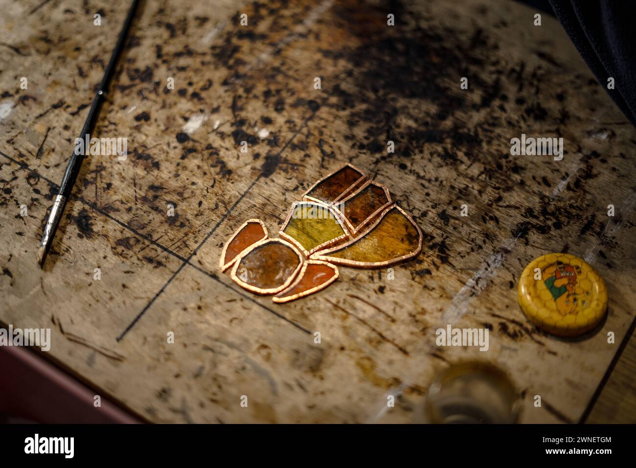 Stained glass workshop. Close up Stock Photo - Alamy