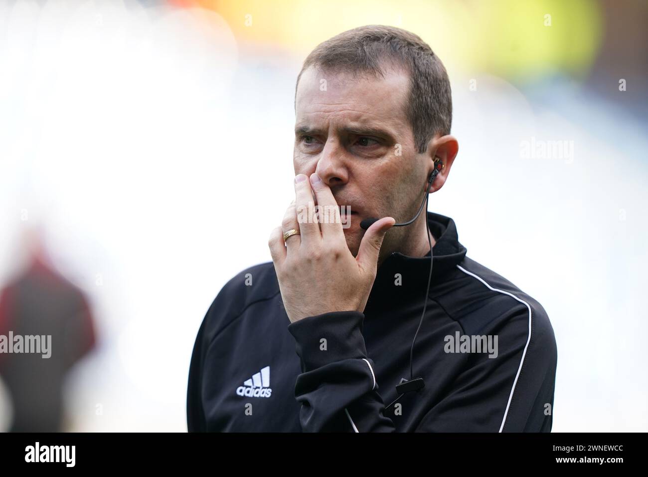 Referee Alan Muir on the pitch before the cinch Premiership match at ...