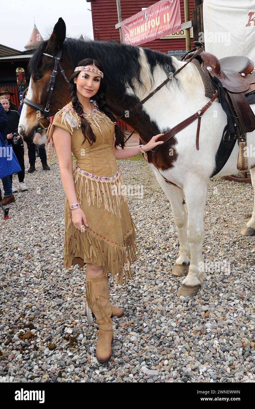 Sila Sahin Als die Häuptlingstochter Ribanna . Karl-May-Spiele Bad ...