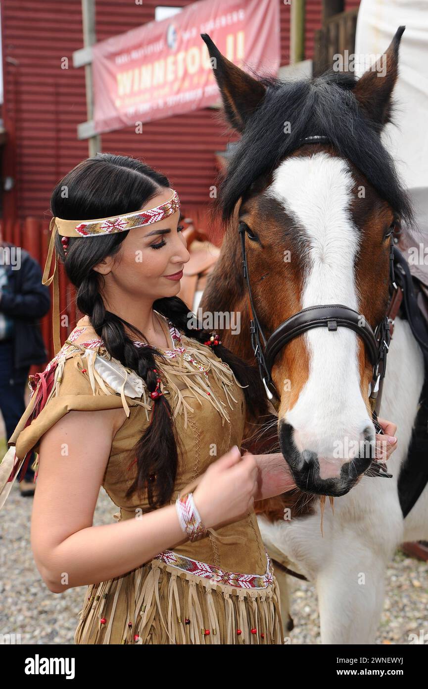 Sila Sahin Als die Häuptlingstochter Ribanna . Karl-May-Spiele Bad ...