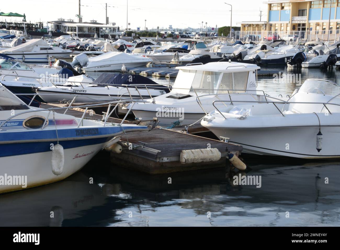 Le port nautique de Faro, Portugal Stock Photo - Alamy