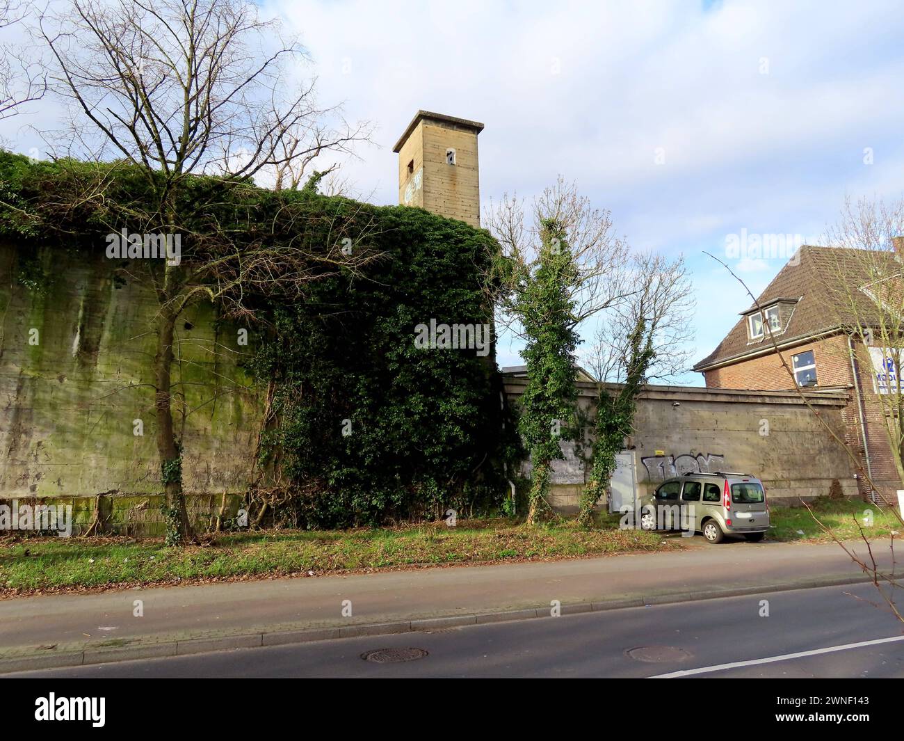 Luftschutzbunker hi-res stock photography and images - Alamy