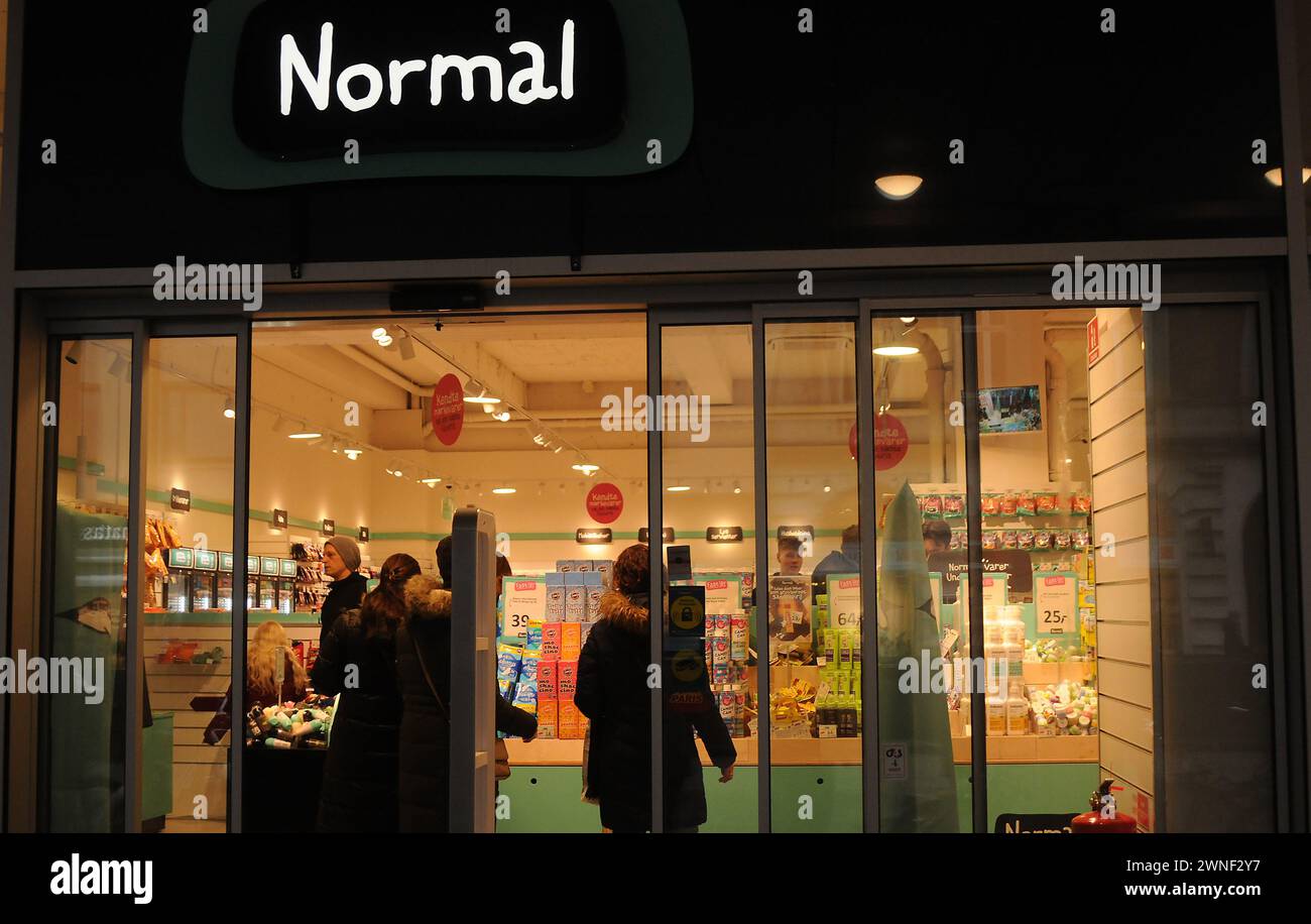 Normanormal store hi-res stock photography and images - Alamy