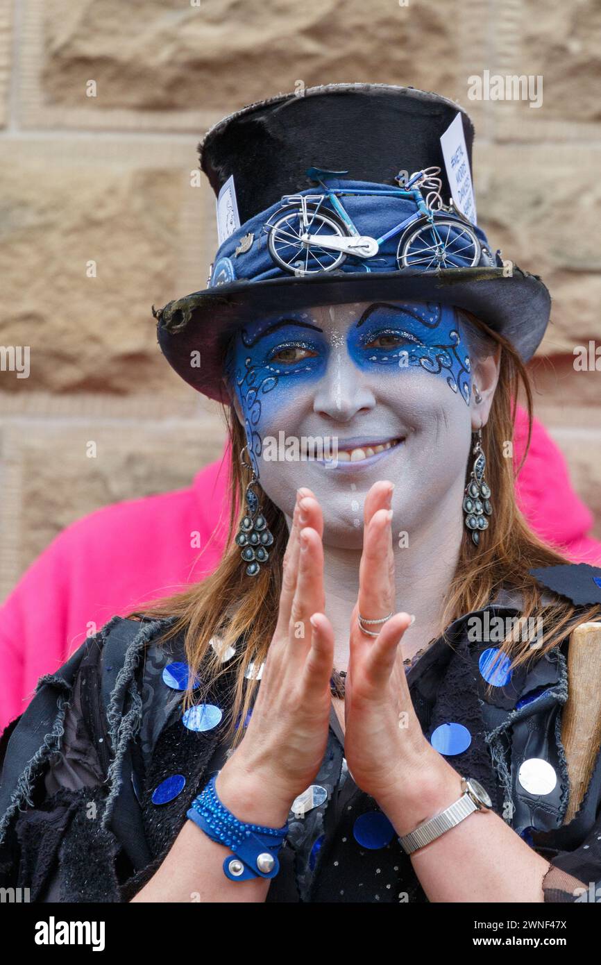 Boggart's Breakfast Morris Dancers at the Bakewell International Day of ...