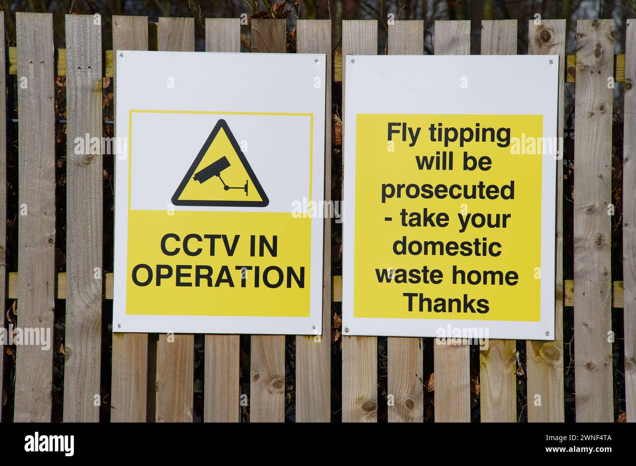No dumping or fly tipping of rubbish and CCTV sign Stock Photo - Alamy