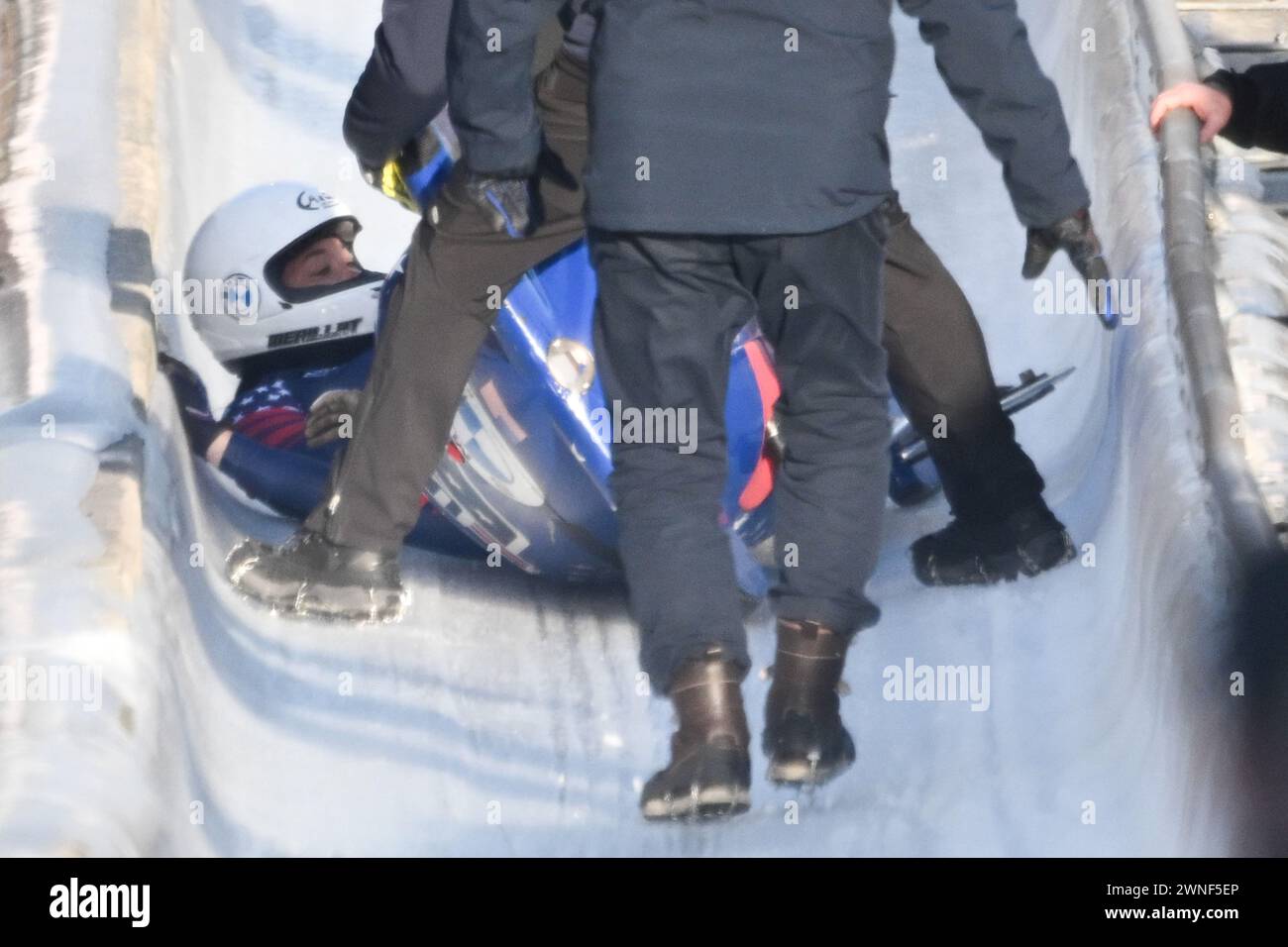 Robert riley hi-res stock photography and images - Alamy