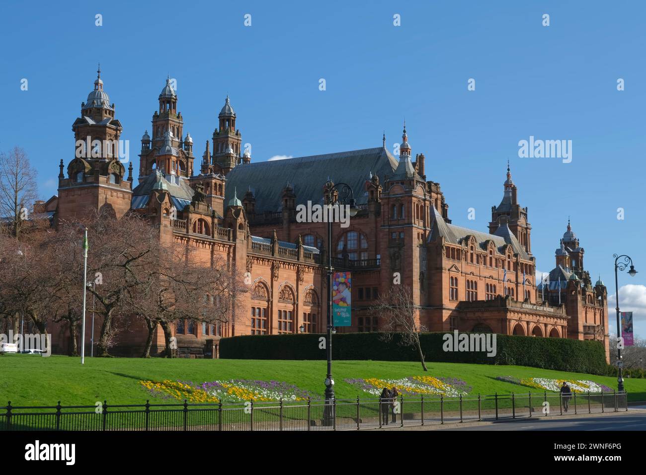 the Argyle street facade of the Kelvingrove Art Gallery & Museum ...