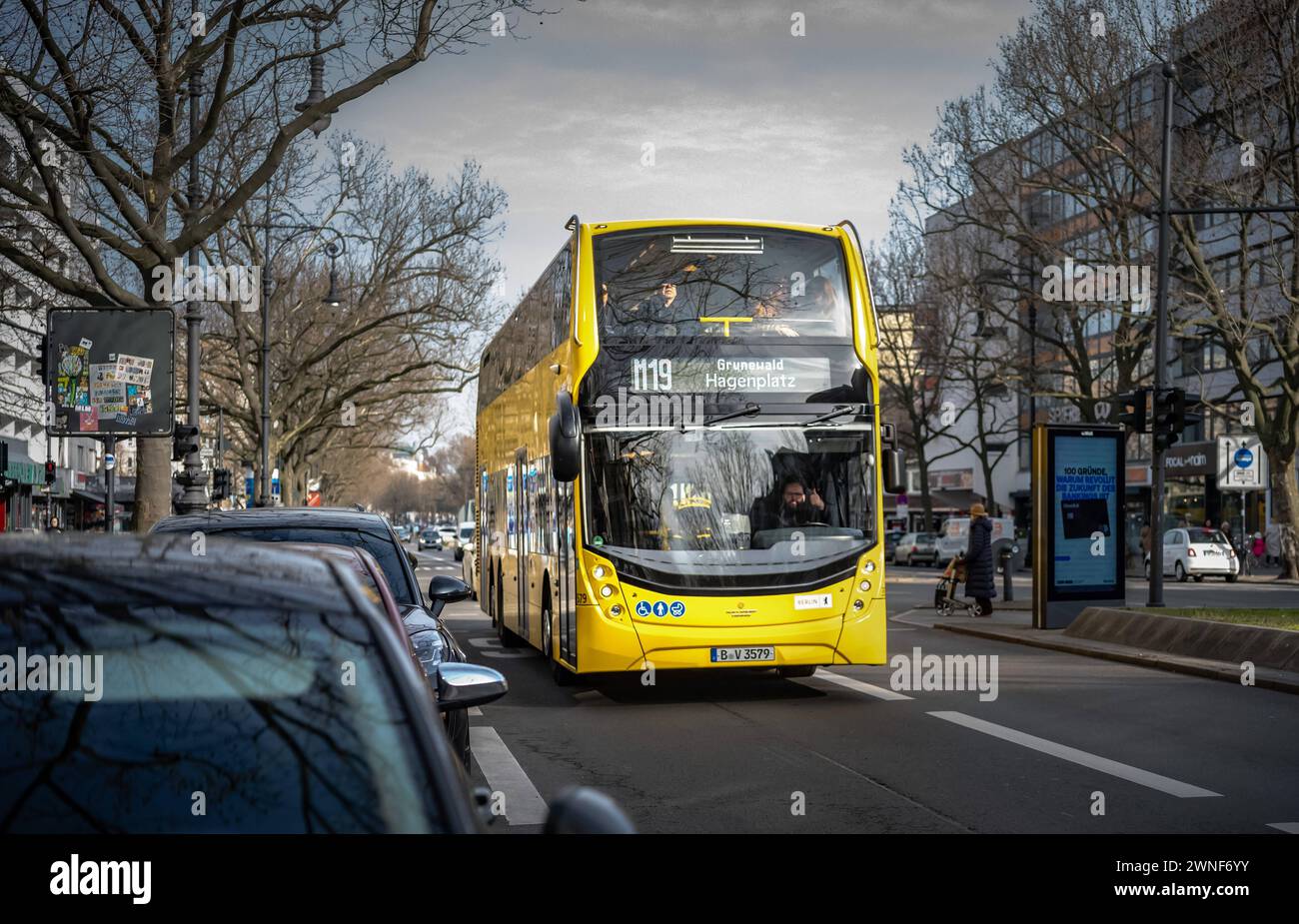 Berlin BVG: gelber Doppeldecker / Doppeldeckerbus, Bus - 02.03.2024 ...