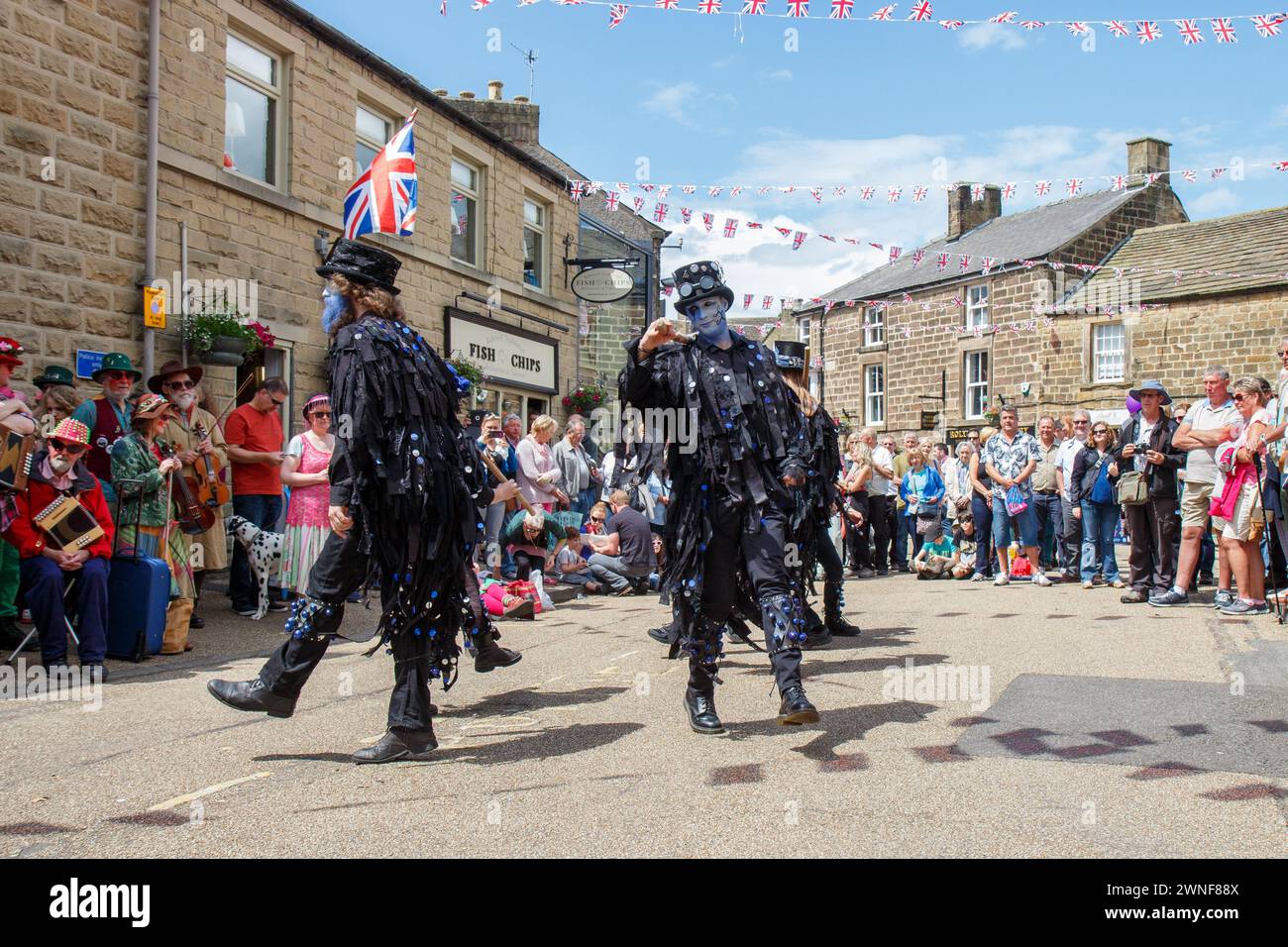 Boggart's Breakfast Morris Dancers at the Bakewell International Day of ...