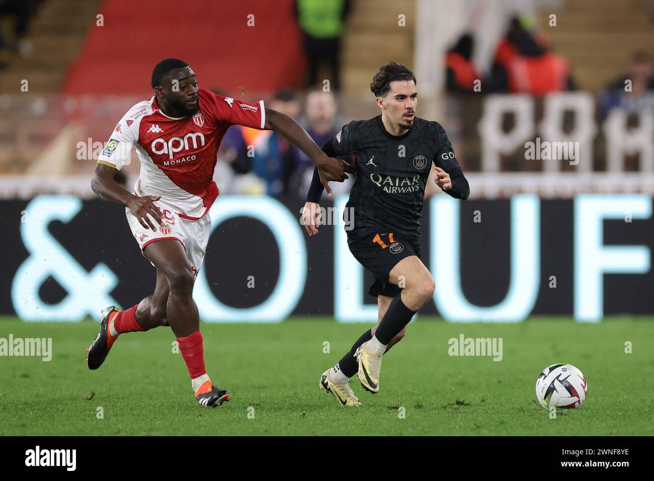 Soccer french ligue as monaco paris saint germain stade louis ii hi-res ...