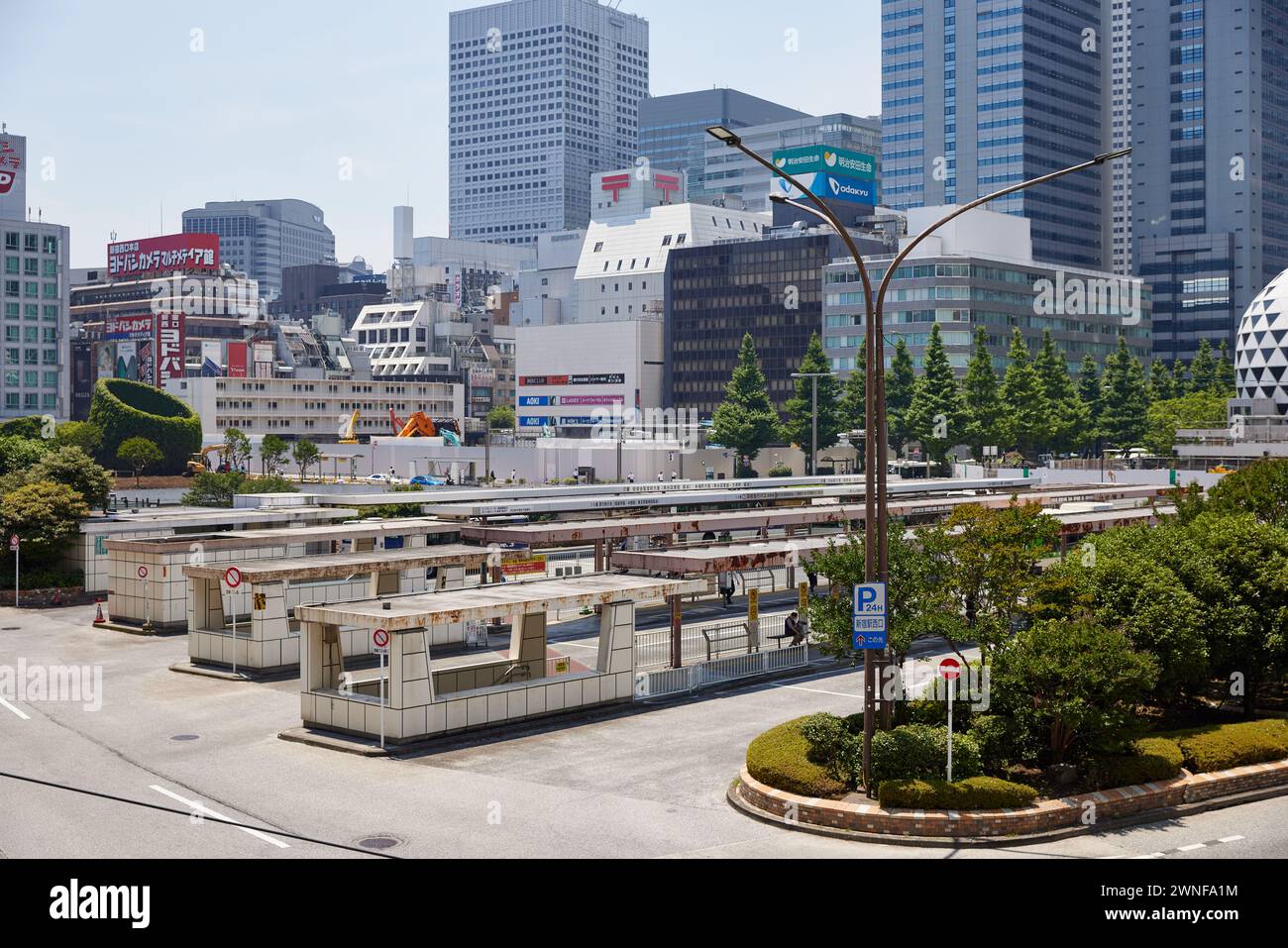 Shinjuku Station Nishiguchi (West Exit), bus stop area; Tokyo, Japan ...