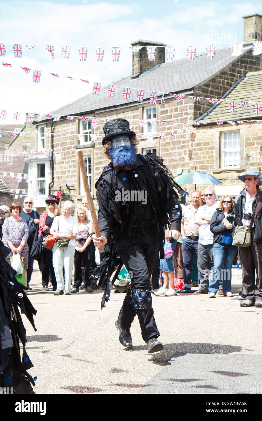 Boggart's Breakfast Morris Dancers at the Bakewell International Day of ...