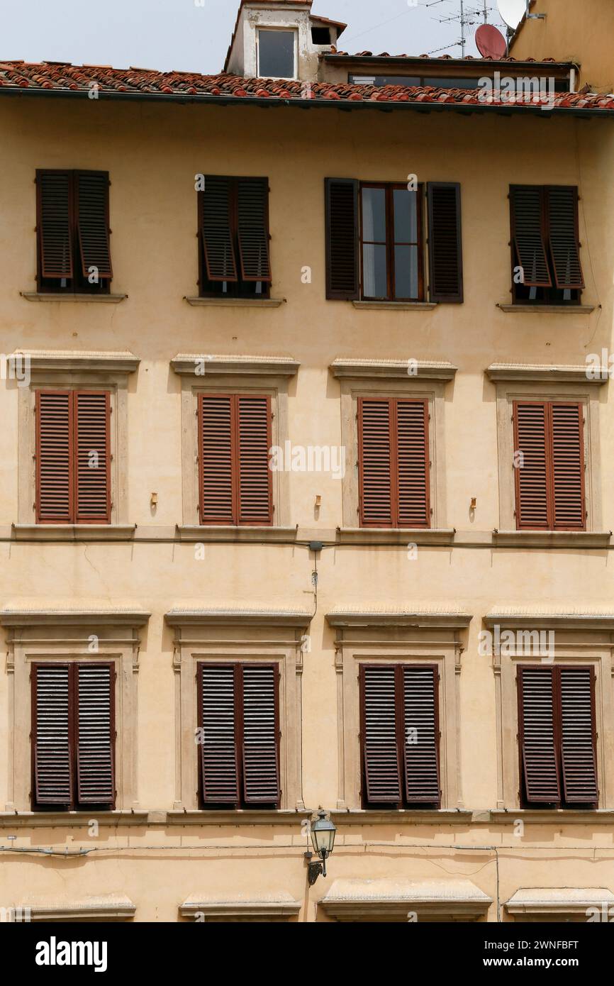Typical facade of residencial building .Tuscan architecture. Florence ...