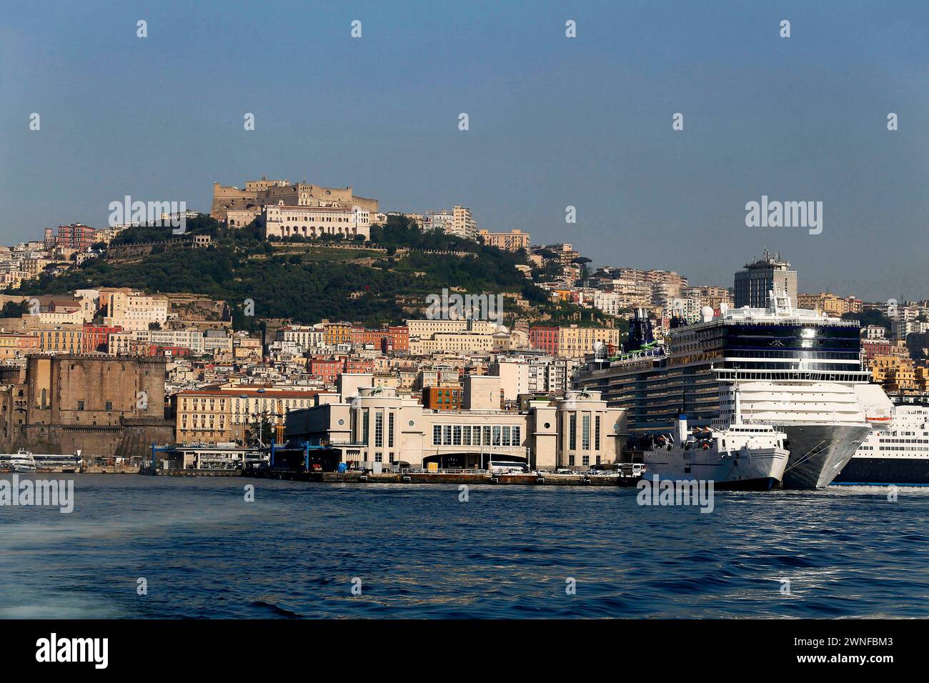 Waterfront naples italy cityscape city hi-res stock photography and ...