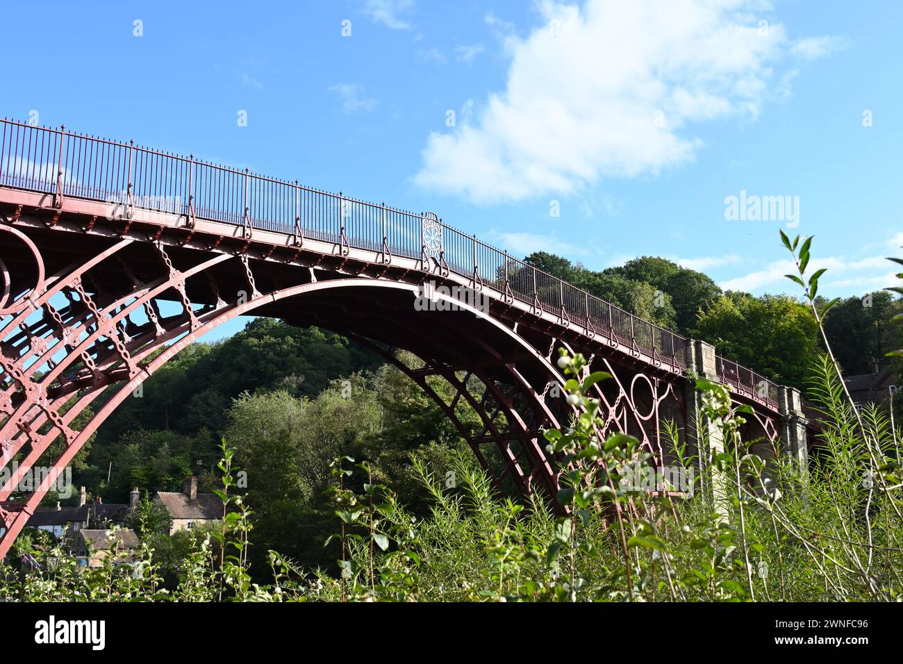 The world's first iron bridge at Ironbridge, Coalbrookdale Shropshire ...
