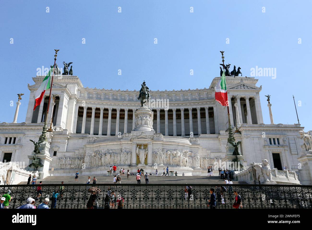 Monumento mussolini hi-res stock photography and images - Alamy
