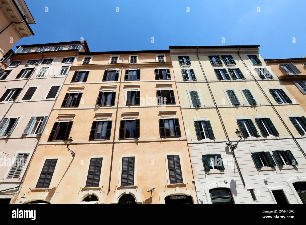 Residential building in rome hi-res stock photography and images - Alamy