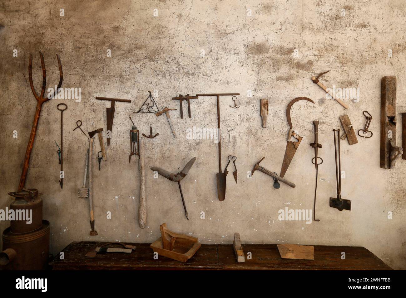 Medieval agriculture hi-res stock photography and images - Alamy