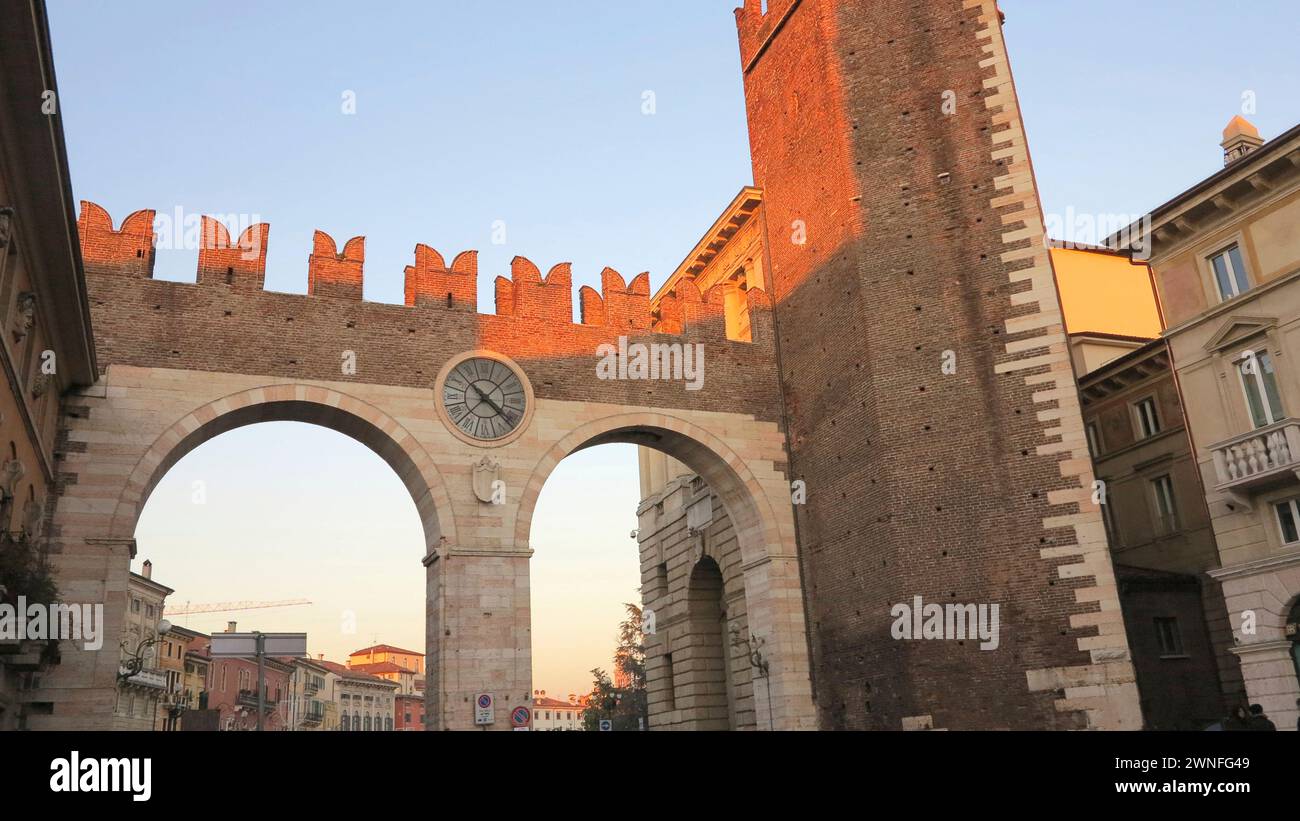 Medieval gates, verona hi-res stock photography and images - Alamy