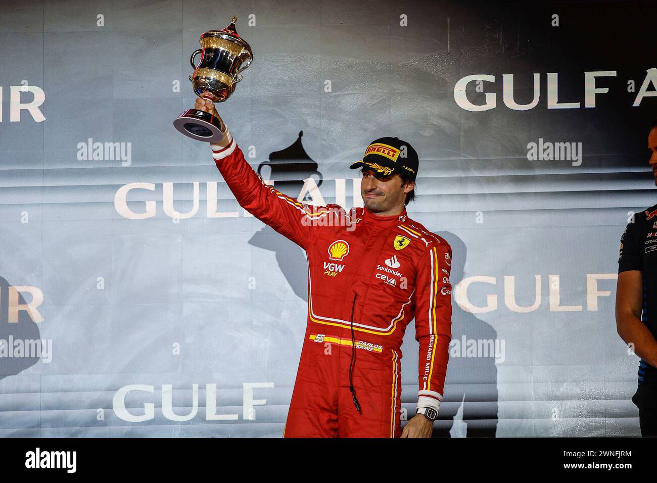 SAINZ Carlos (spa), Scuderia Ferrari SF-24, portrait podium trophy ...