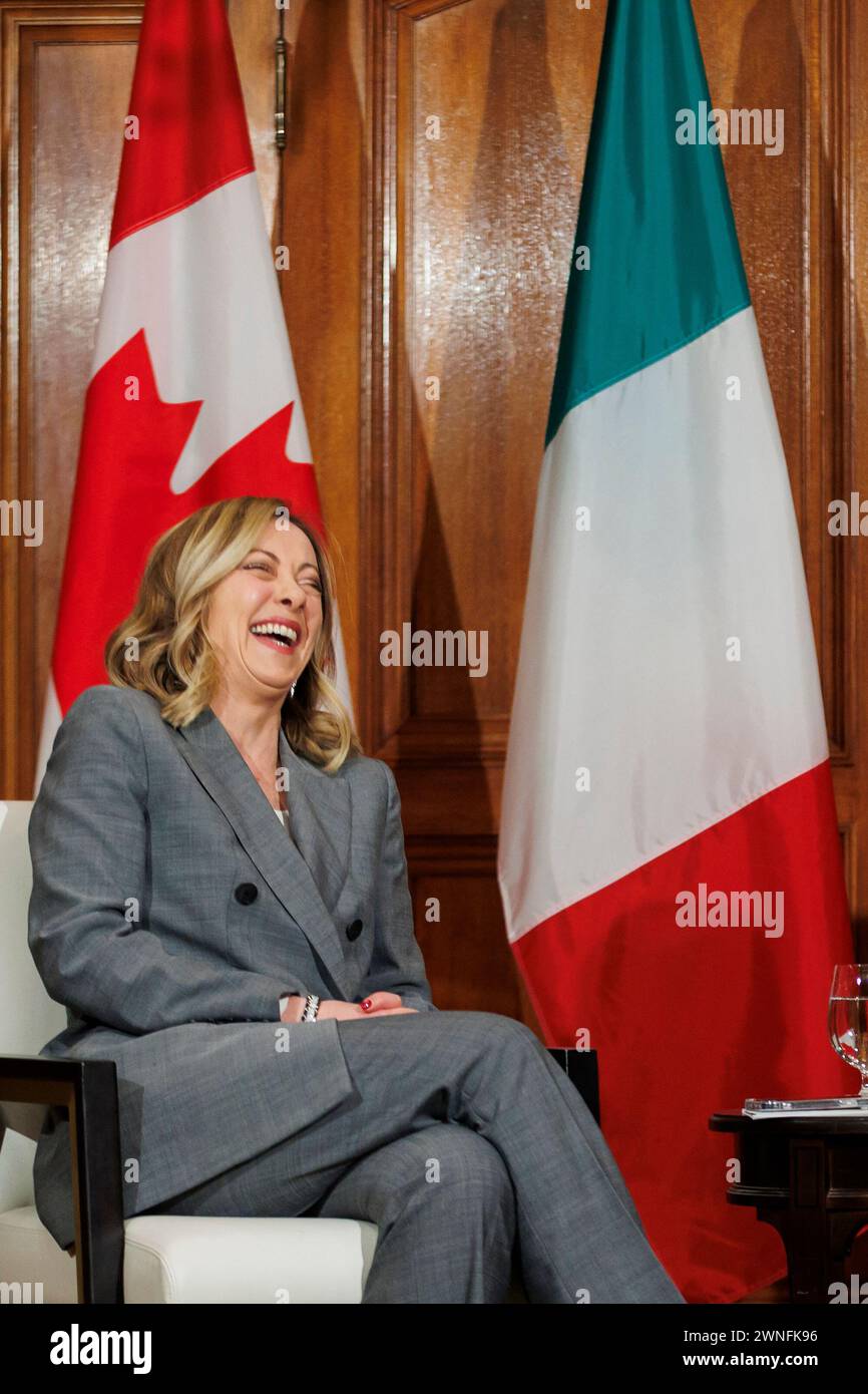 Canadian Prime Minister Justin Trudeau, right, meets with Prime ...