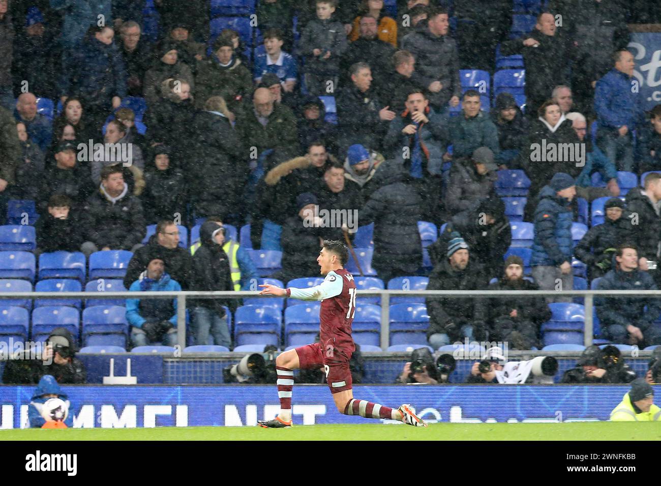 Chris edson hi-res stock photography and images - Alamy