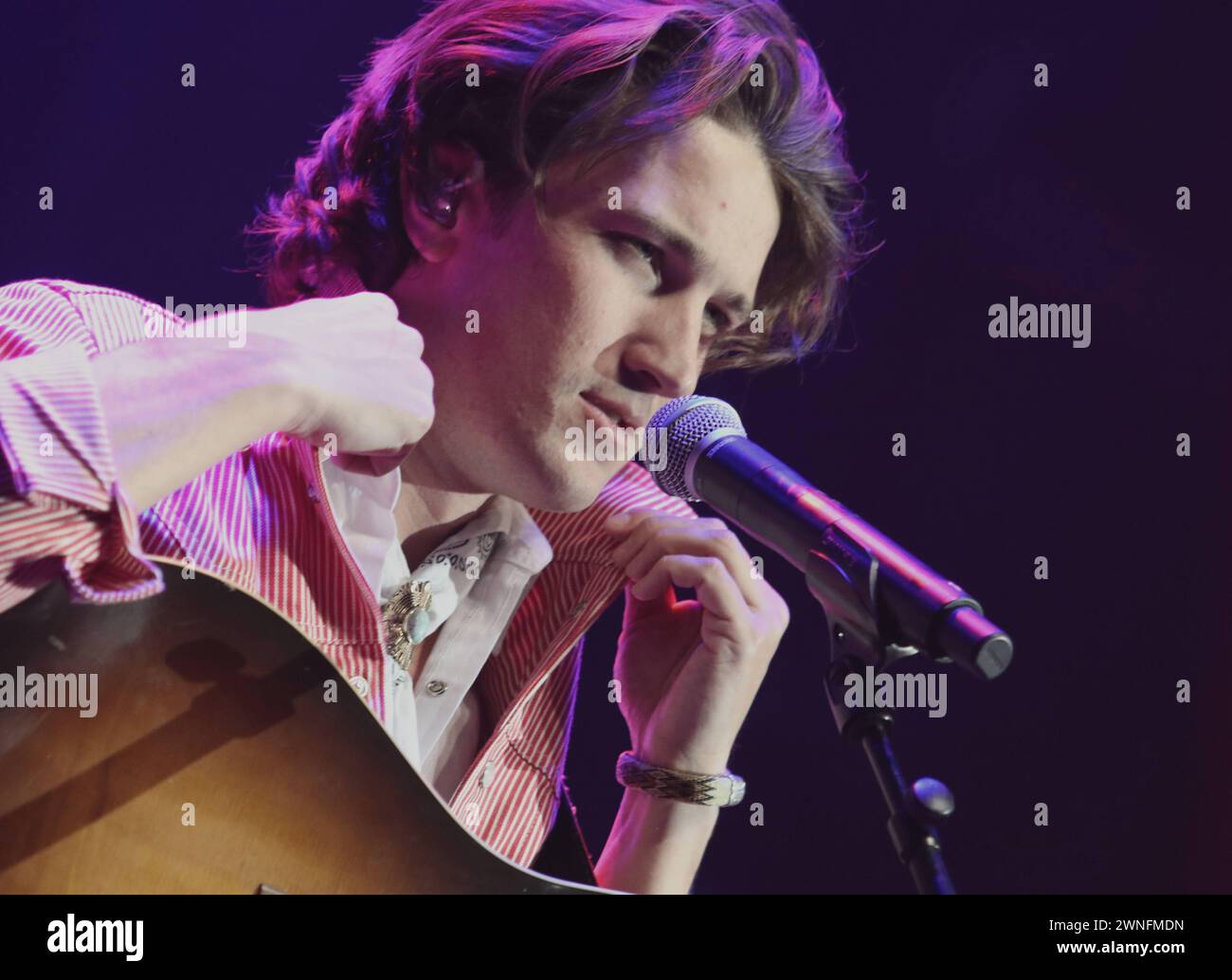 Countrysänger Drake Milligan beim C2C 2024 in Berlin Auftritt beim ...