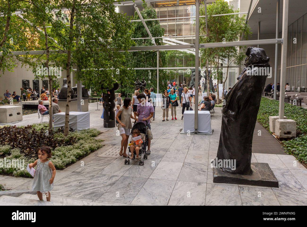 New York City, NY, Large Crowd of People, Tourists, Visiting inside ...