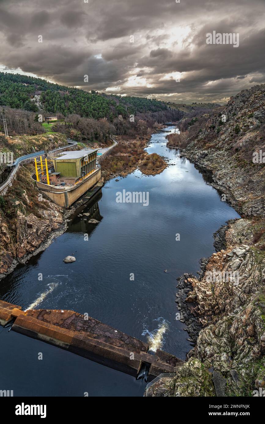 Barrage de grangent hi-res stock photography and images - Alamy