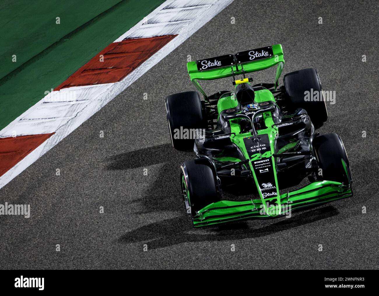 Zhou guanyu kick sauber hi-res stock photography and images - Alamy