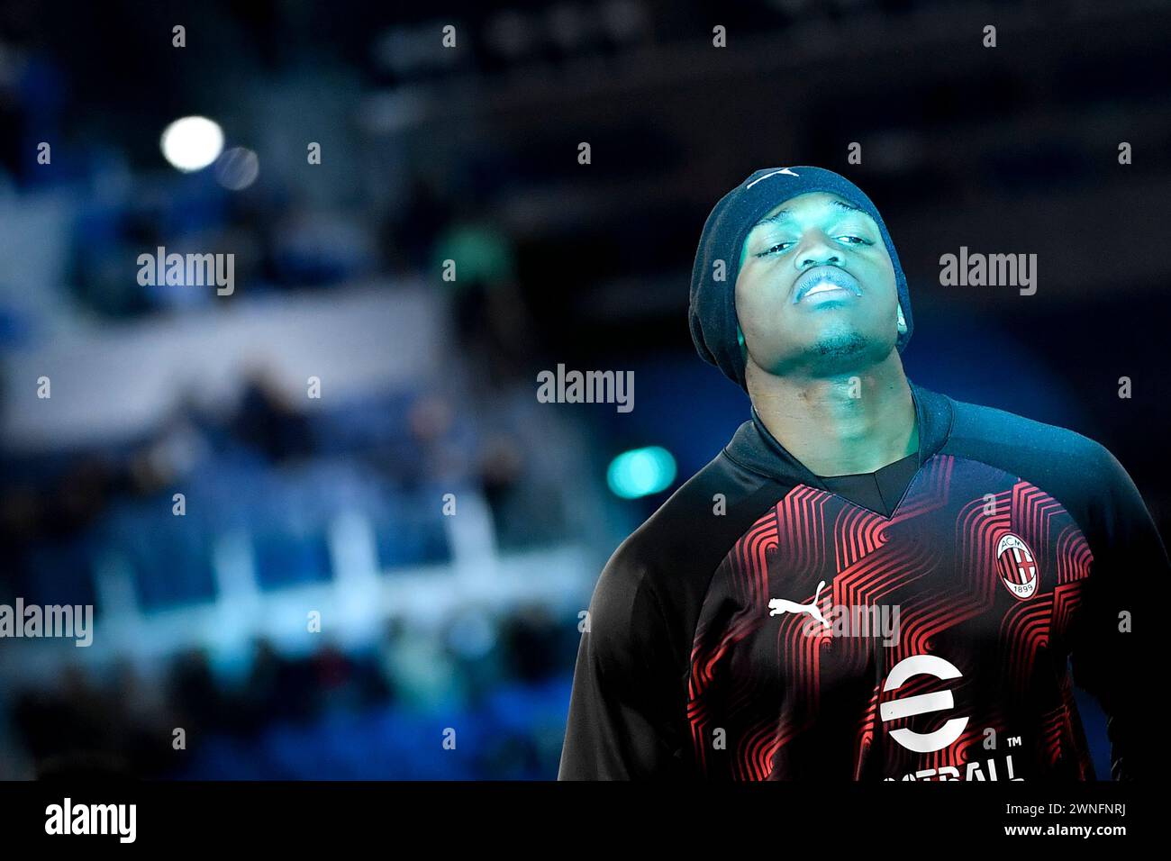 Rafael Leao of AC Milan warms up during the Serie A football match ...