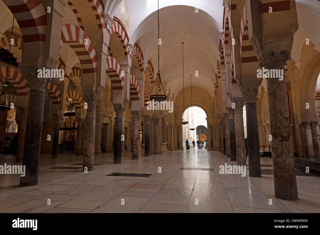 Two tiered arch hi-res stock photography and images - Alamy