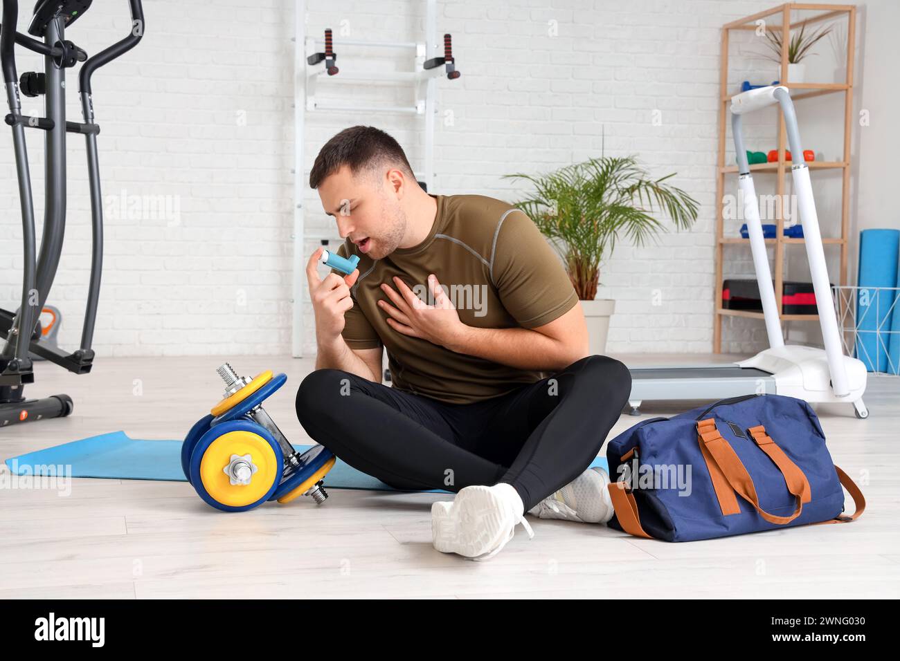 Sports person with inhaler hi-res stock photography and images - Alamy