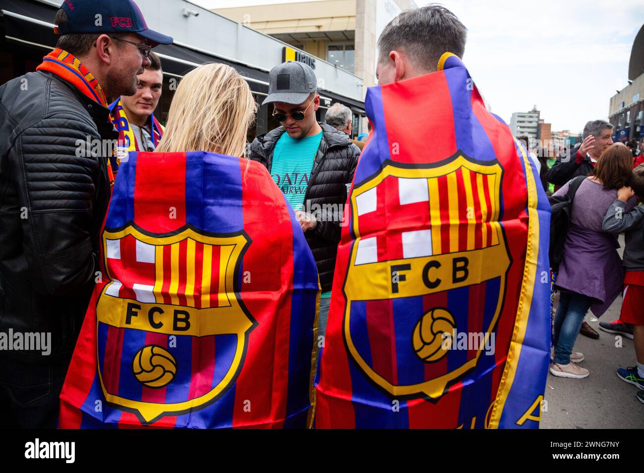 Fc barcelona team group photo hi-res stock photography and images - Alamy